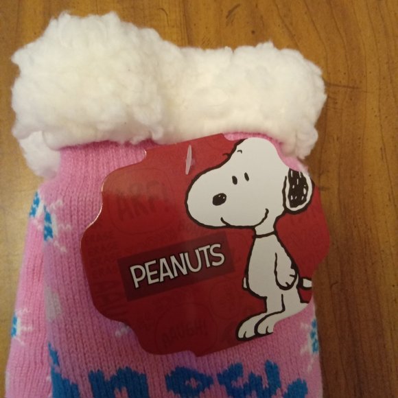 Peanuts | Accessories | Snoopy Peanuts Sherpa Lined Socks One Size Fits ...